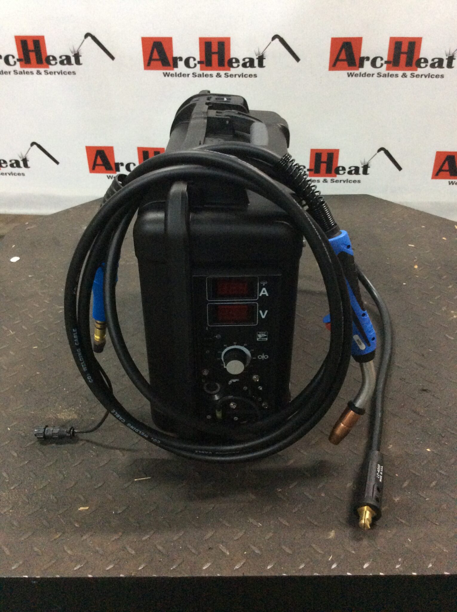 Profax 1VS Suitcase Feeder with Miller M-25 Style Gun - Arc-Heat