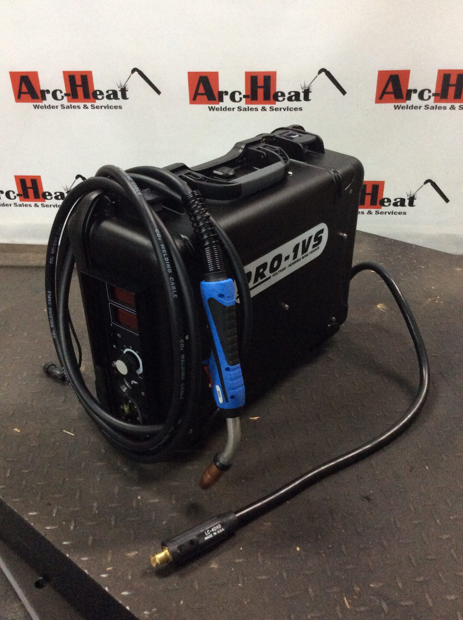Profax 1VS Suitcase Feeder with Miller M-25 Style Gun - Arc-Heat